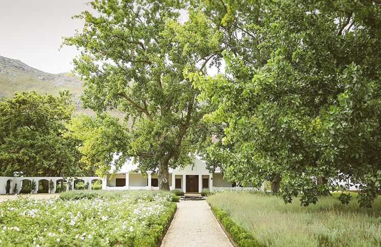 La Paris Estate - Where time stands still and lets you simply be